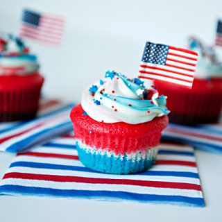 4th of July (American Flag) Cupcakes | Baked Bree