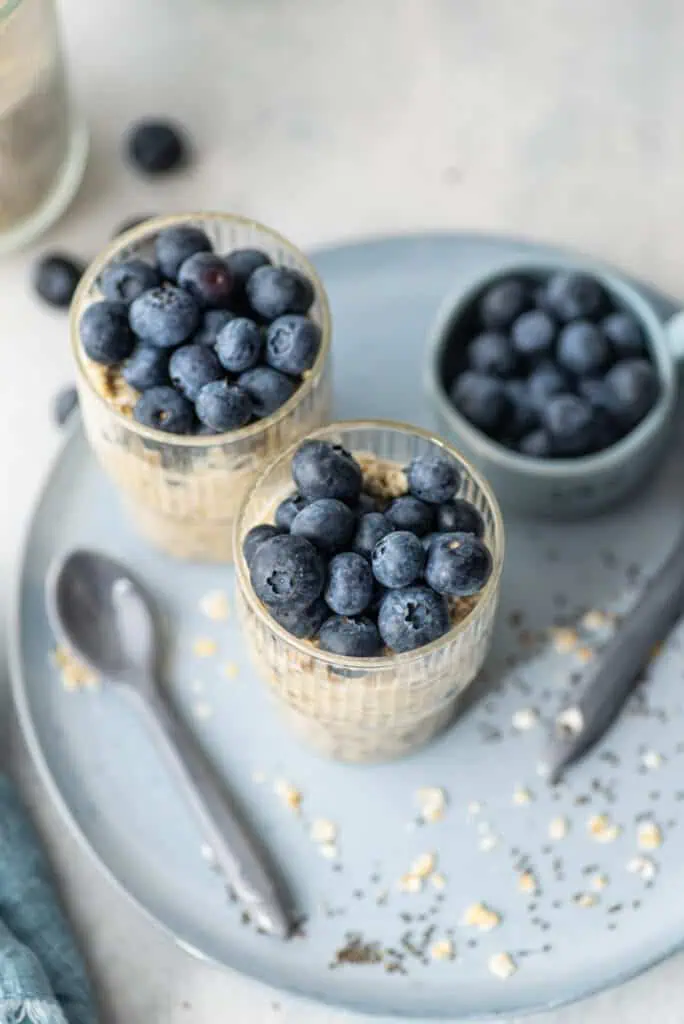 Blueberry Overnight Oats | Baked Bree